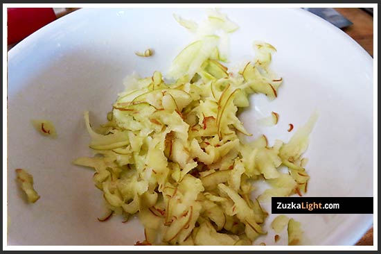 Apple Topped Quinoa with Vanilla Yogurt (WEM)